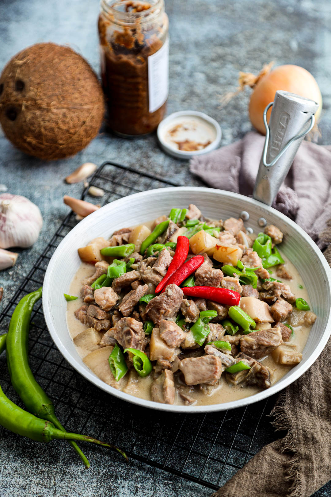 Spicy Filipino Food: Your Guide to Bicolano Dishes - pinascuisine.com