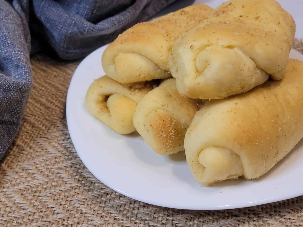 What's the Simplest Filipino Spanish Bread Recipe? - pinascuisine.com