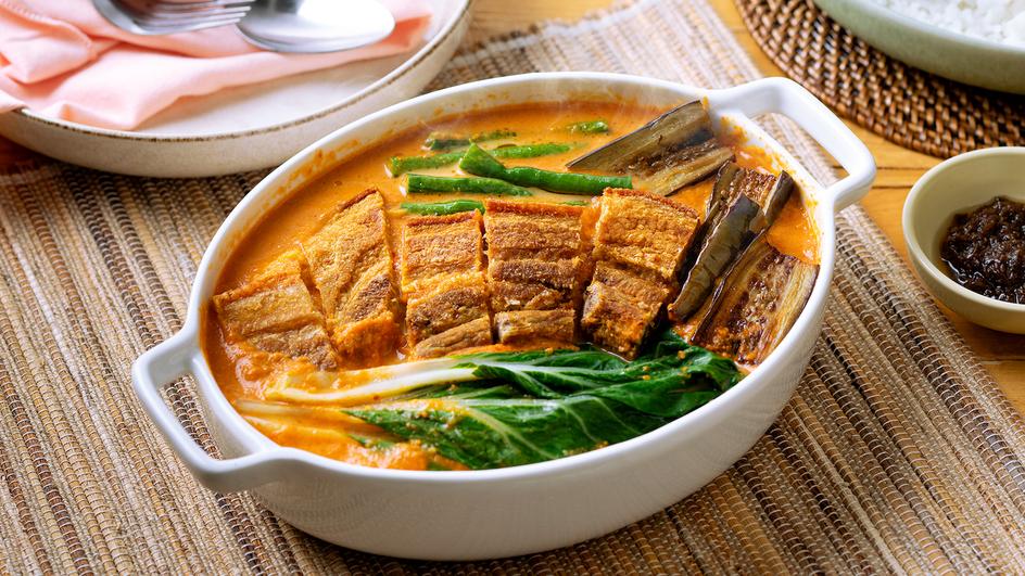 10 Filipino Main Dish Menu With Prices - pinascuisine.com