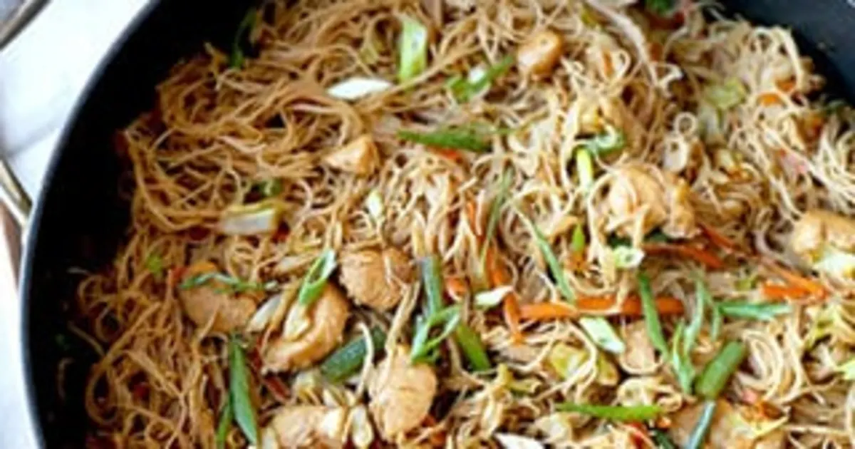 What Shaped the Philippines' Pancit Heritage? - pinascuisine.com